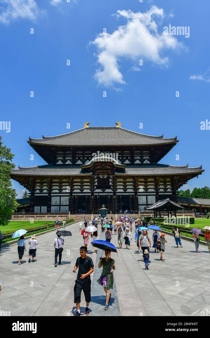 Daibutsuden Hall, Todaiji Temple, Nara, Honshu, Japan Stock Photo - Alamy