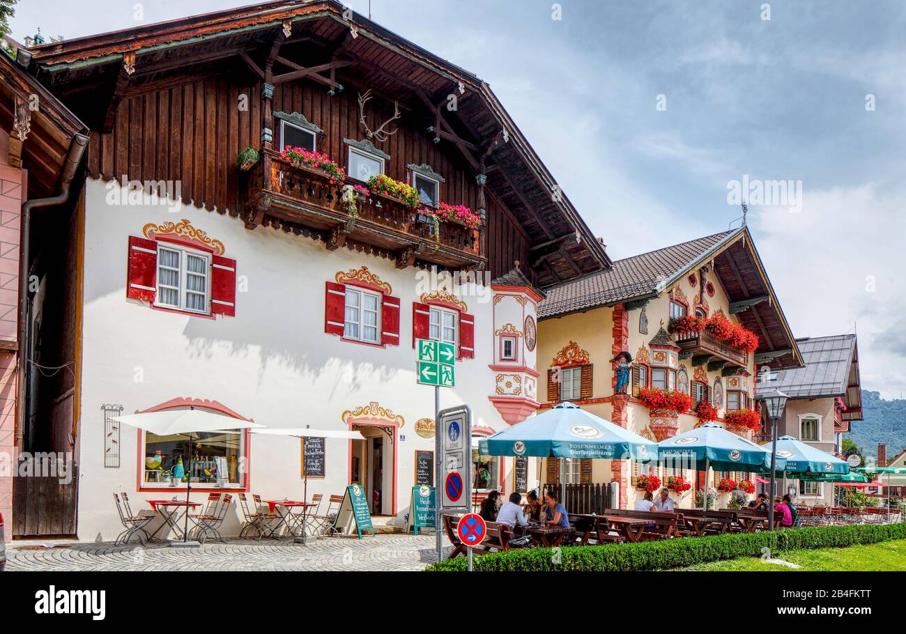Historic house facades on the market square, Neubeuern, Upper Bavaria ...