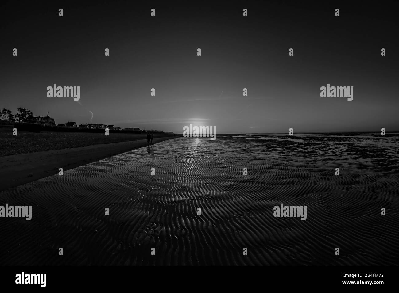 Sky sea in sunset Black and White Stock Photos & Images - Alamy