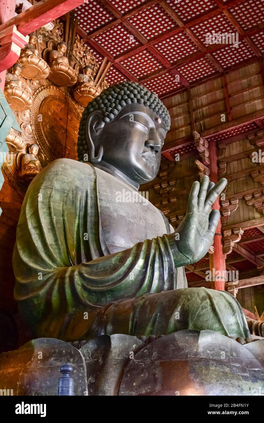 Daibutsuden Buddha