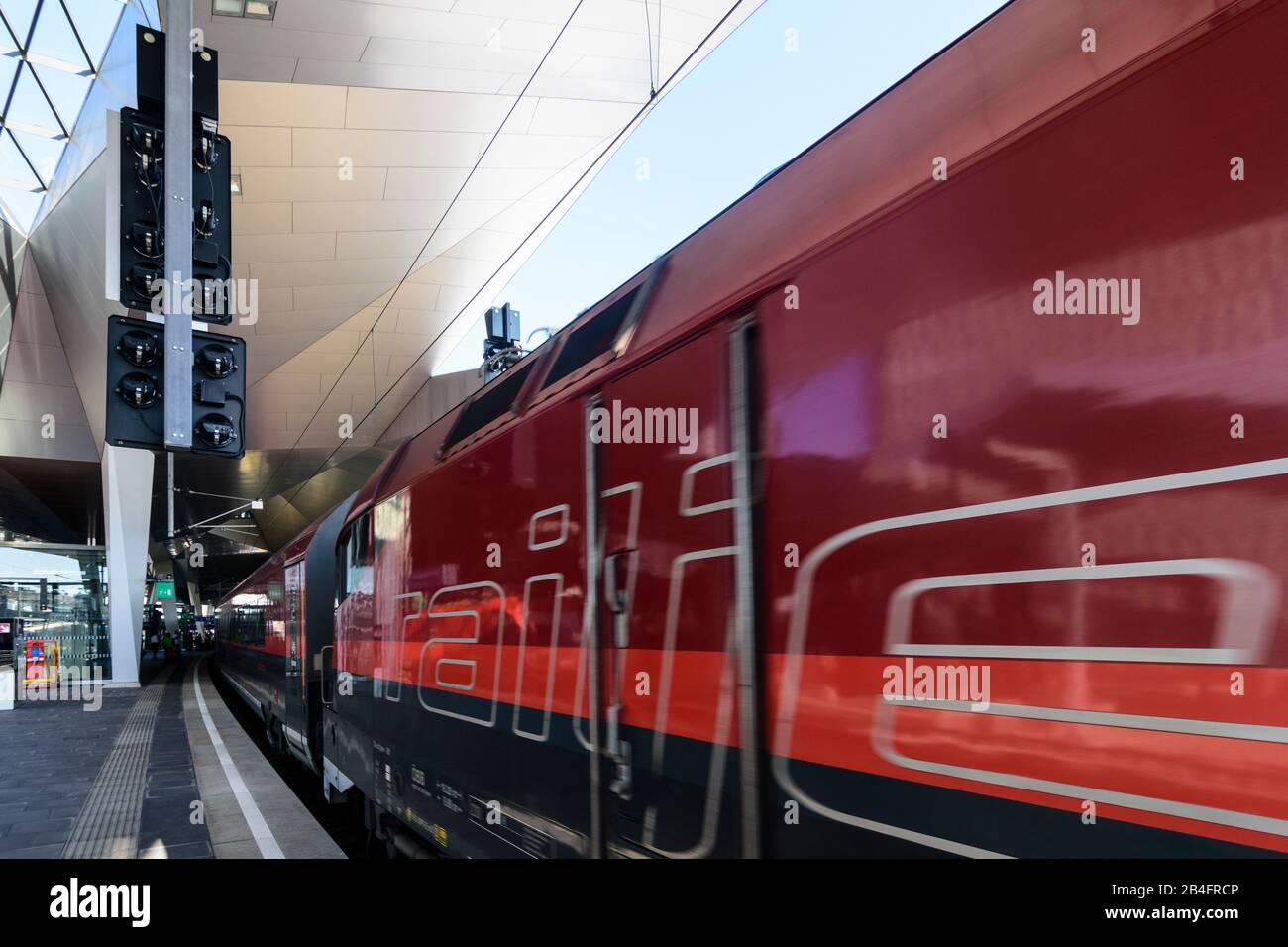 Obb railjet hi-res stock photography and images - Alamy
