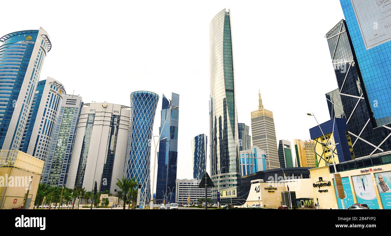 Doha city center mall hi-res stock photography and images - Alamy