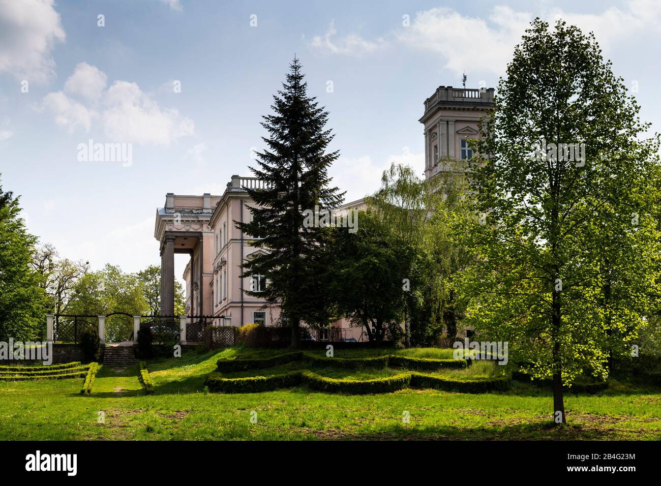 Palace miloslaw hi-res stock photography and images - Alamy