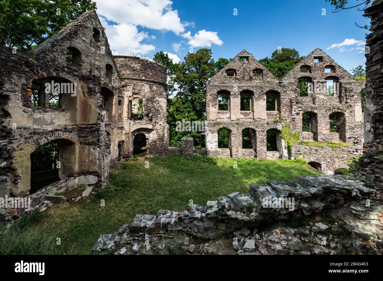 Swiny castle hi-res stock photography and images - Alamy