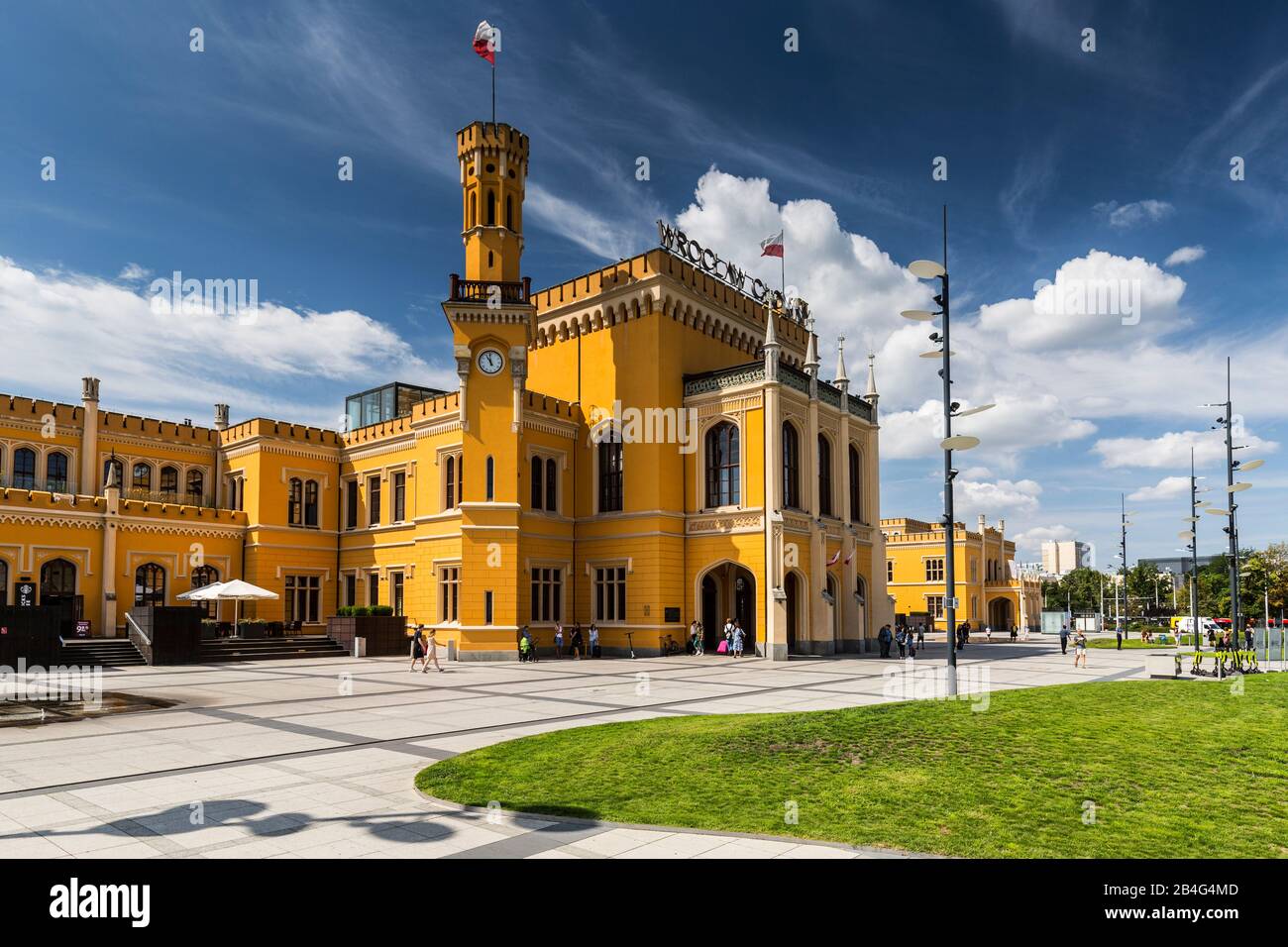 Wroclaw glówny train station hi-res stock photography and images - Alamy
