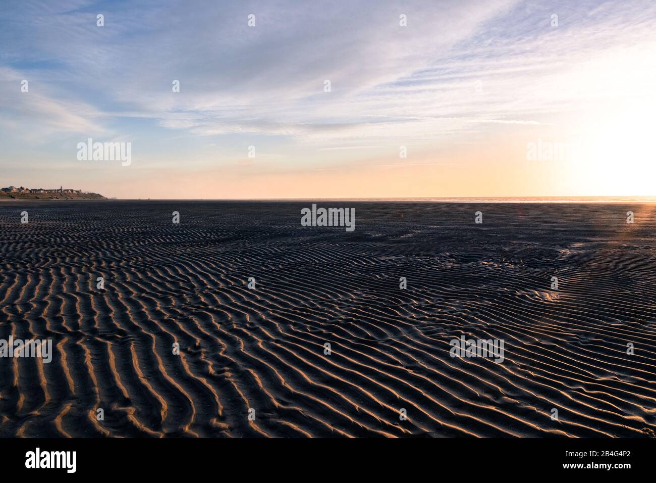 An empty beach on the Fylde coast, Lancashire, UK Stock Photo - Alamy