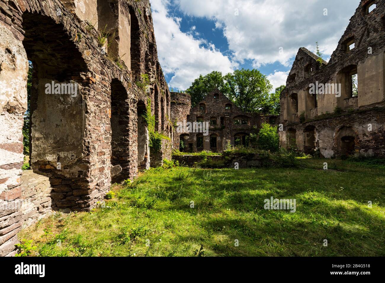 Swiny castle hi-res stock photography and images - Alamy