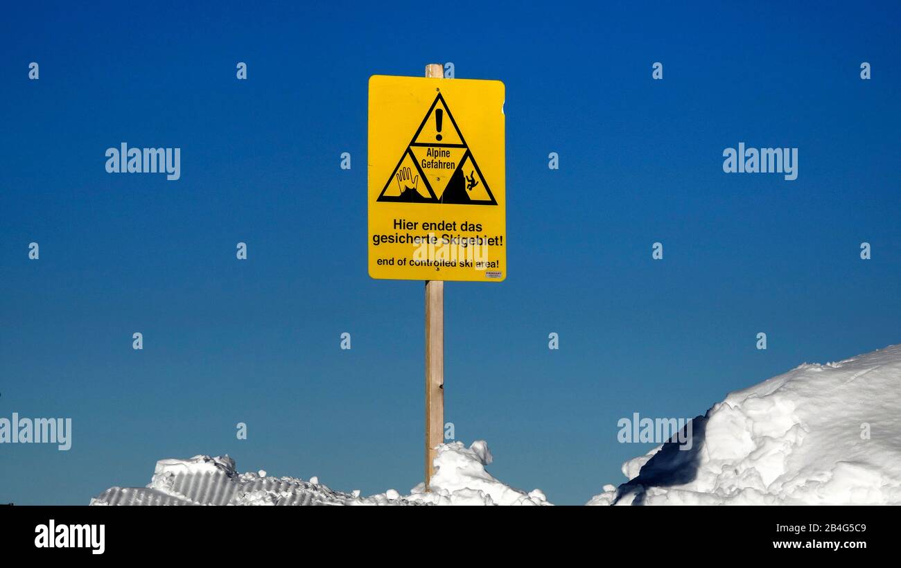 Warning signs on alpine ski hi-res stock photography and images - Alamy