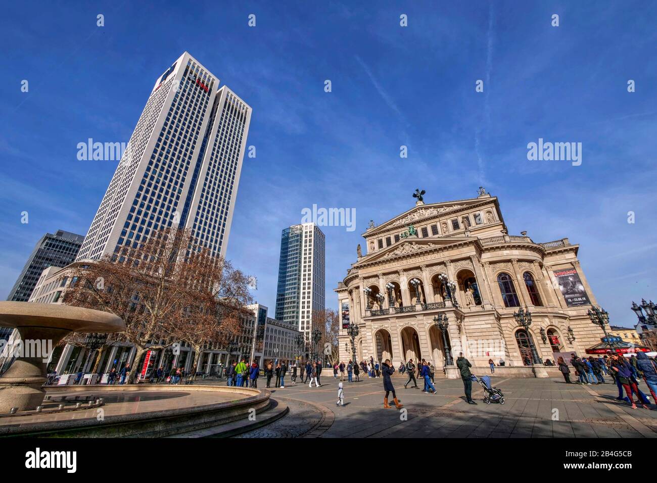 Opera Square with Old Opera house and Opera Tower, Frankfurt, Hesse ...