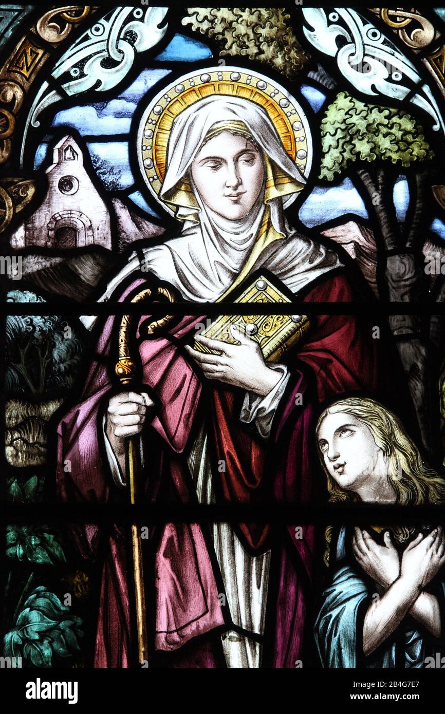 Female saints stained glass hi-res stock photography and images - Alamy