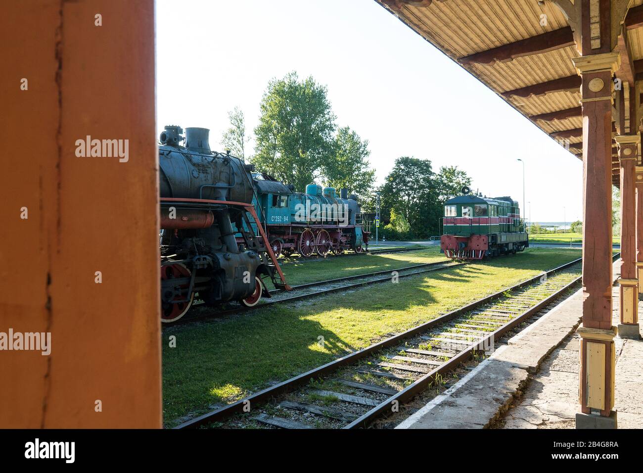 Estland, Haapsalu, historischer Bahnhof, Museum, Lokomotiven Stock ...