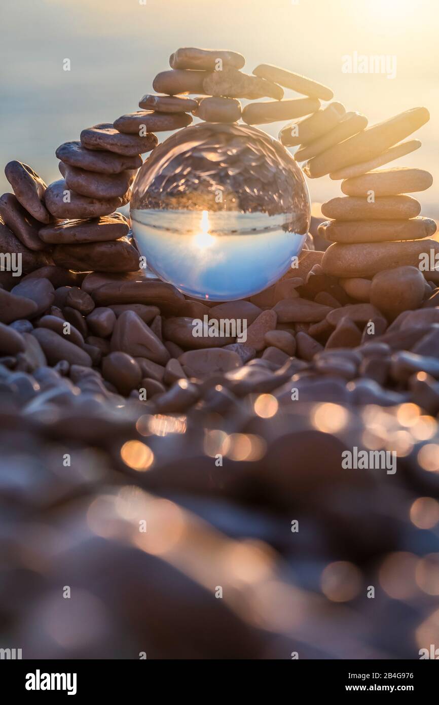 Crystal pyramid hi-res stock photography and images - Alamy