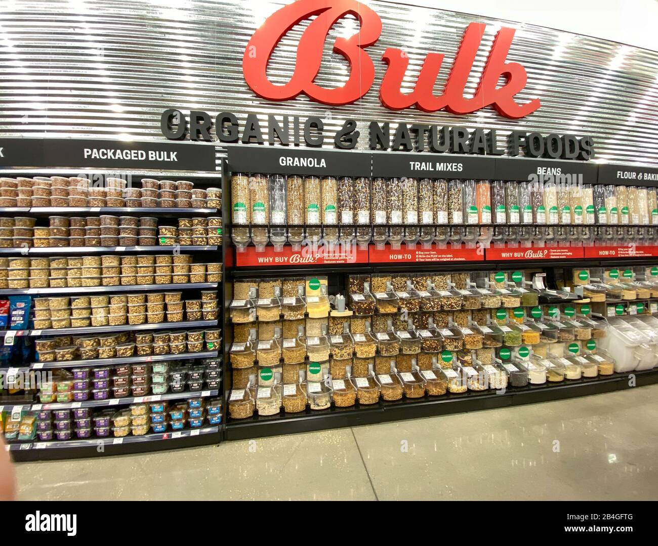 Bulk nuts hi-res stock photography and images - Alamy