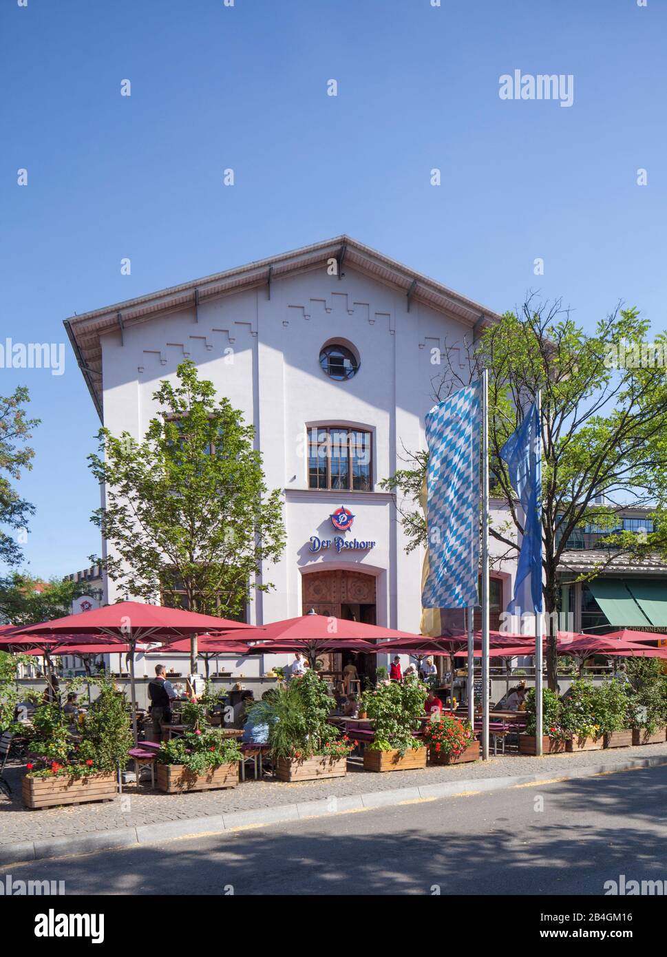 The pschorr tavern at the viktualienmarkt hi-res stock photography and ...