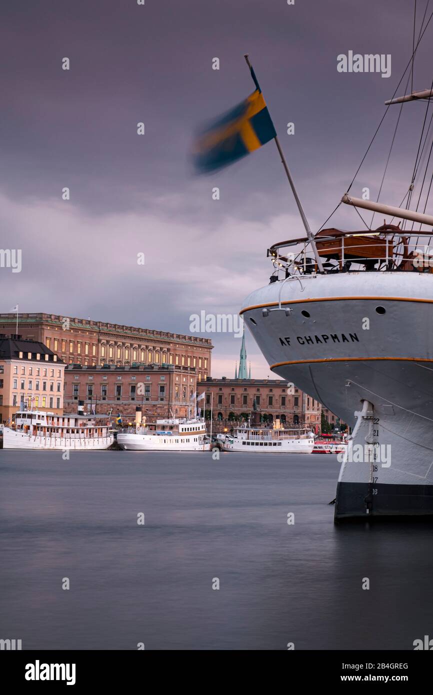 View of the Royal Palace with hostel ship Af Chapman, Stockholm, Sweden ...