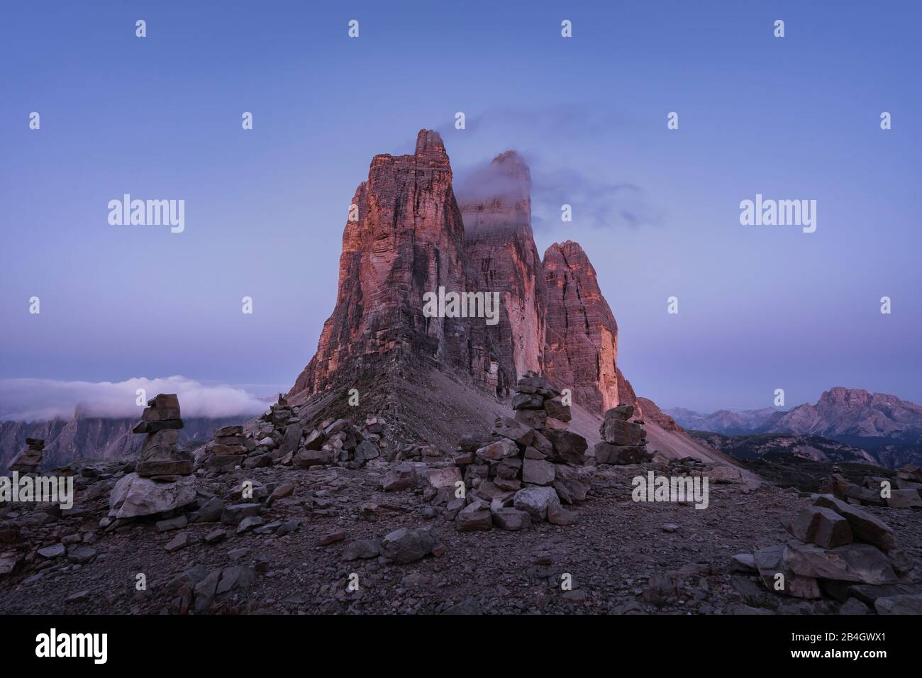 Patern saddle, Three Peaks, Tre Cime Di Lavaredo, Sunrise, Dolomites ...