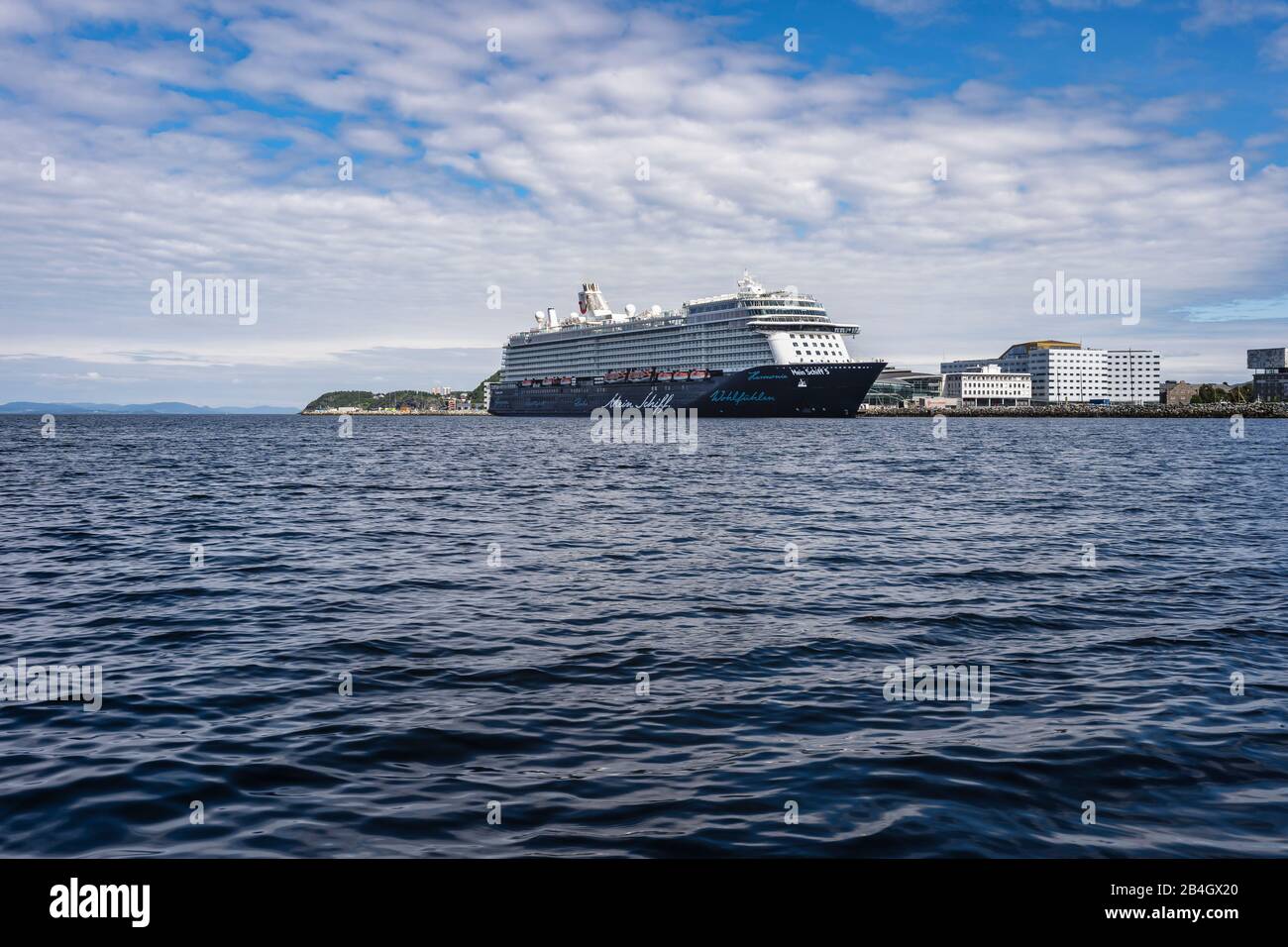 Trondheim cruise ship hi-res stock photography and images - Alamy