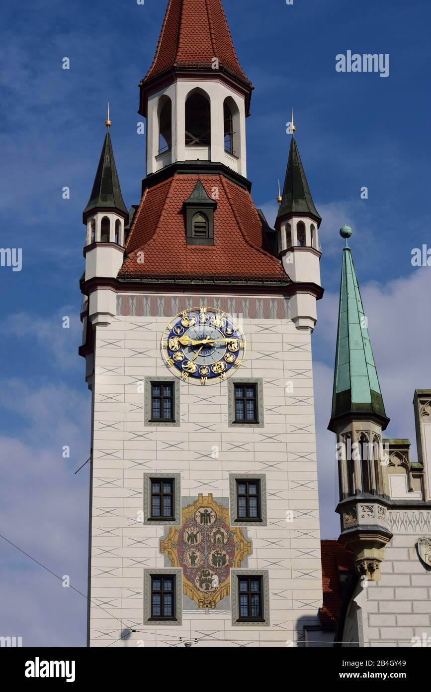 Munich clock tower hi-res stock photography and images - Alamy
