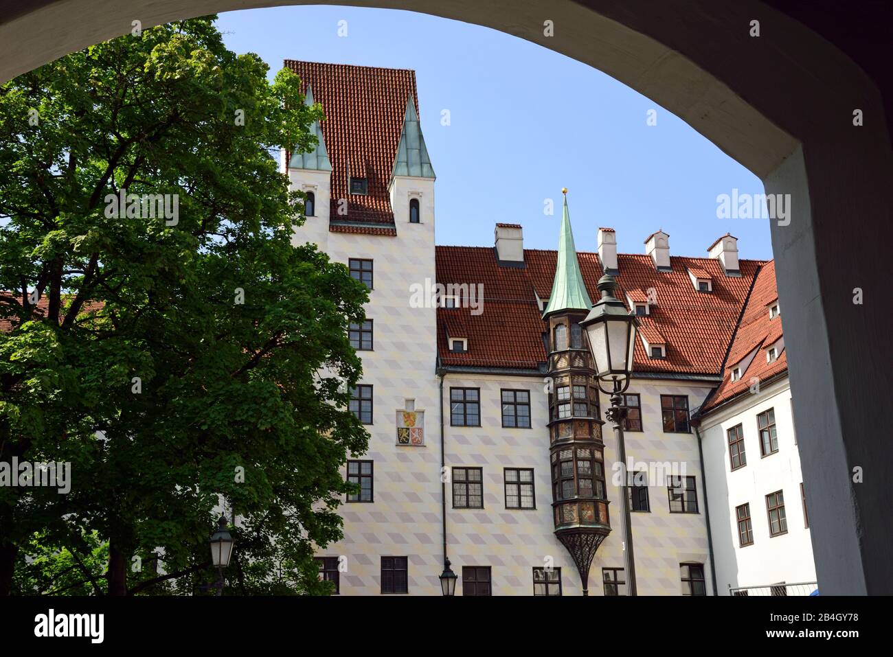 Gothic bay window hi-res stock photography and images - Alamy