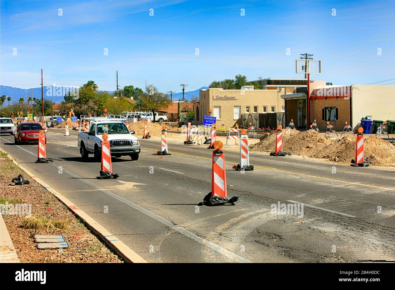 Highway reflective road markers hi-res stock photography and images - Alamy
