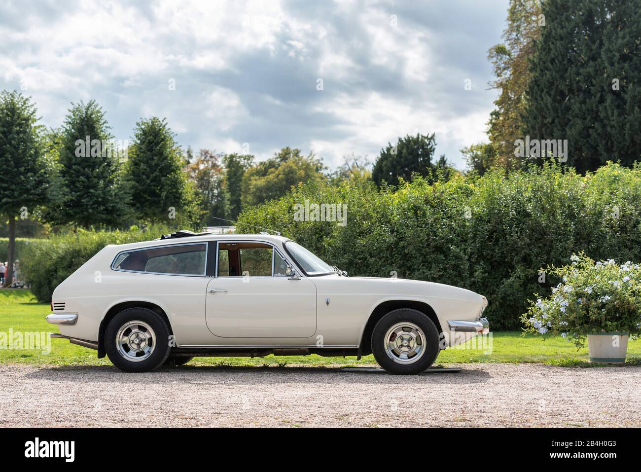 Reliant scimitar car hi-res stock photography and images - Alamy