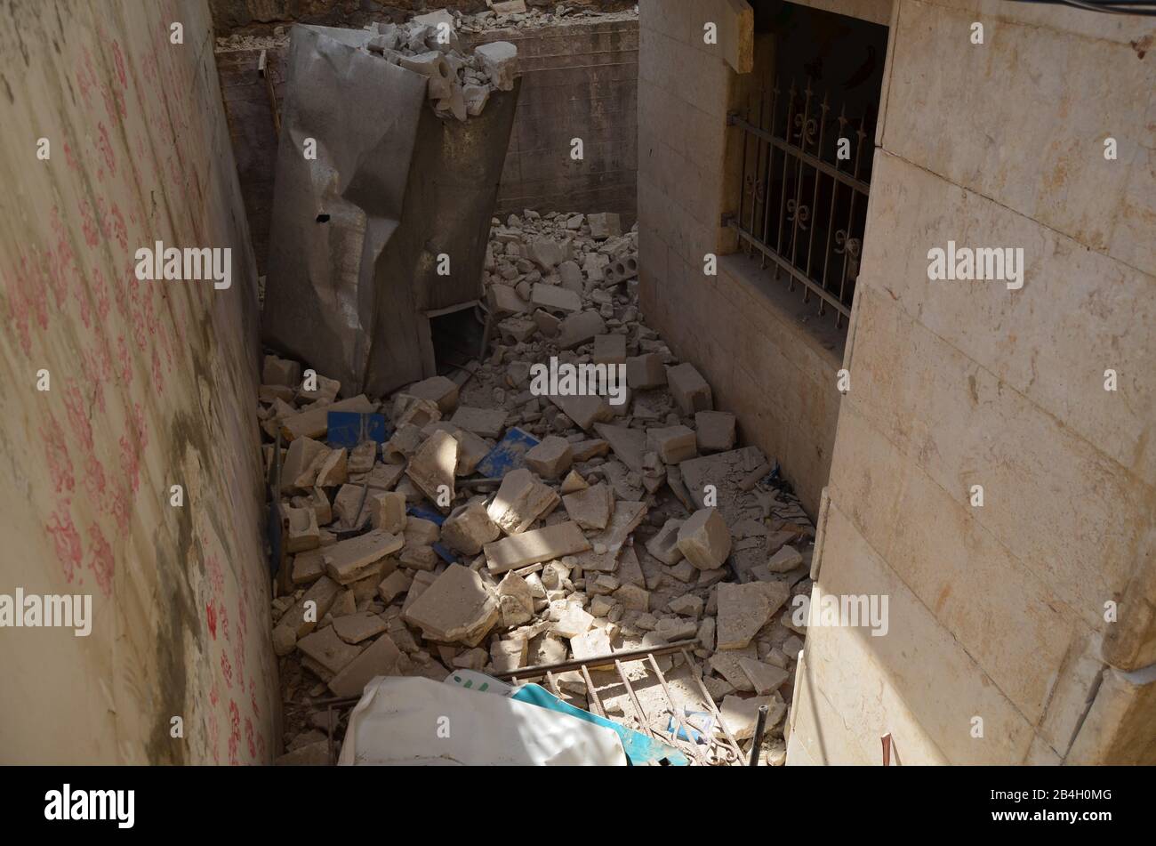Binnish town hi-res stock photography and images - Alamy