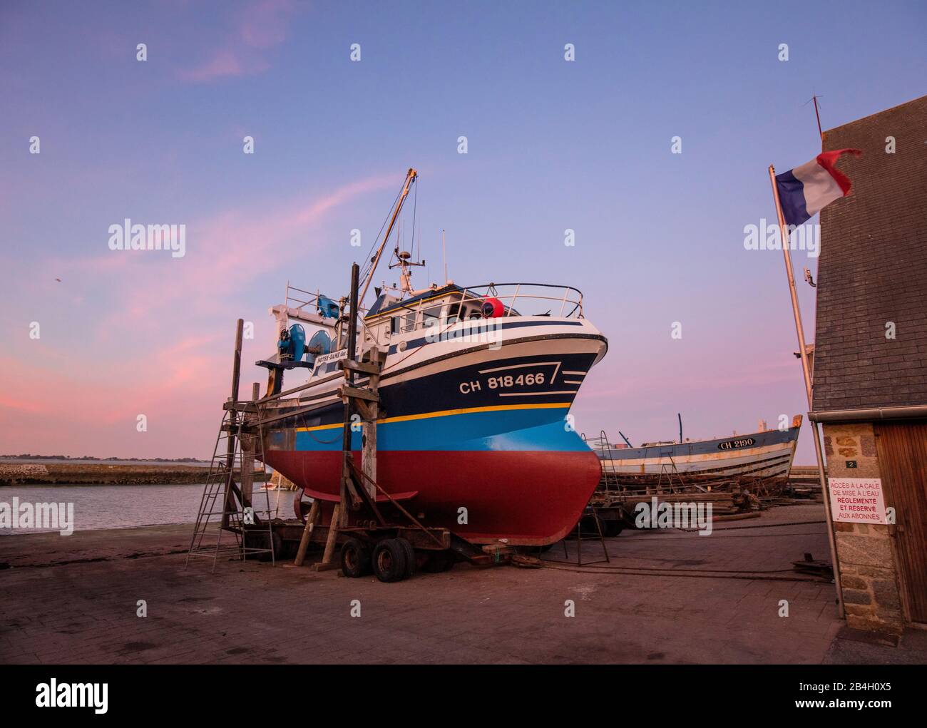 Shipyard Ship Boat High Resolution Stock Photography and Images - Alamy