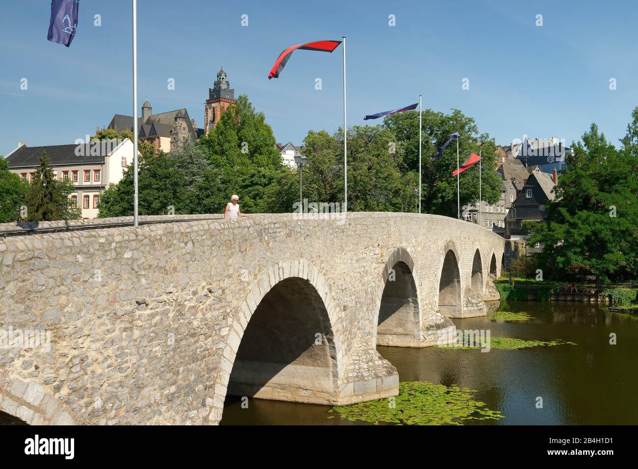 Old Lahn bridge with cathedral and old town, Wetzlar, Hesse, Germany ...