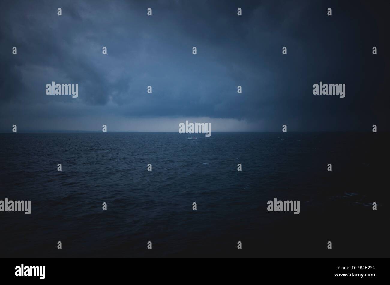 Distress at sea hi-res stock photography and images - Alamy