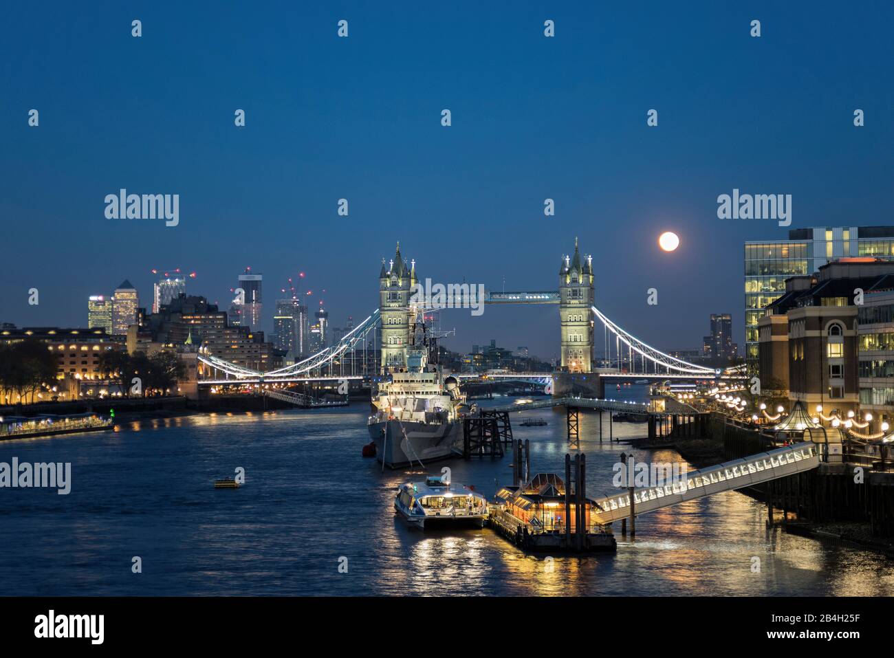 Shot tower hi-res stock photography and images - Alamy