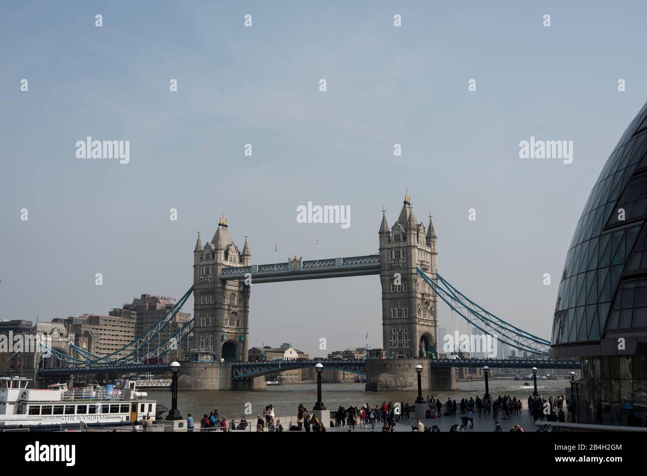 Thames and city hi-res stock photography and images - Alamy