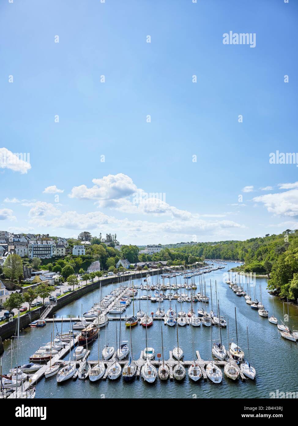 Boote im hafen in frankreich hi-res stock photography and images - Alamy