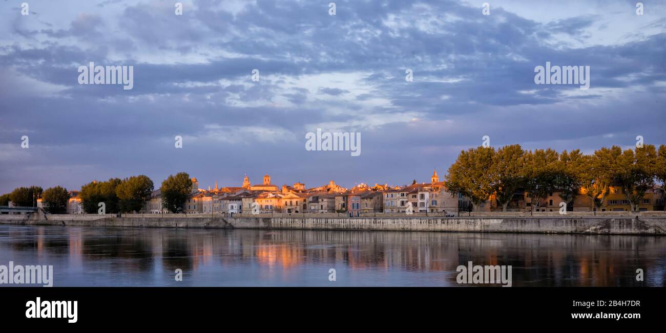 Arles riverside hi-res stock photography and images - Alamy