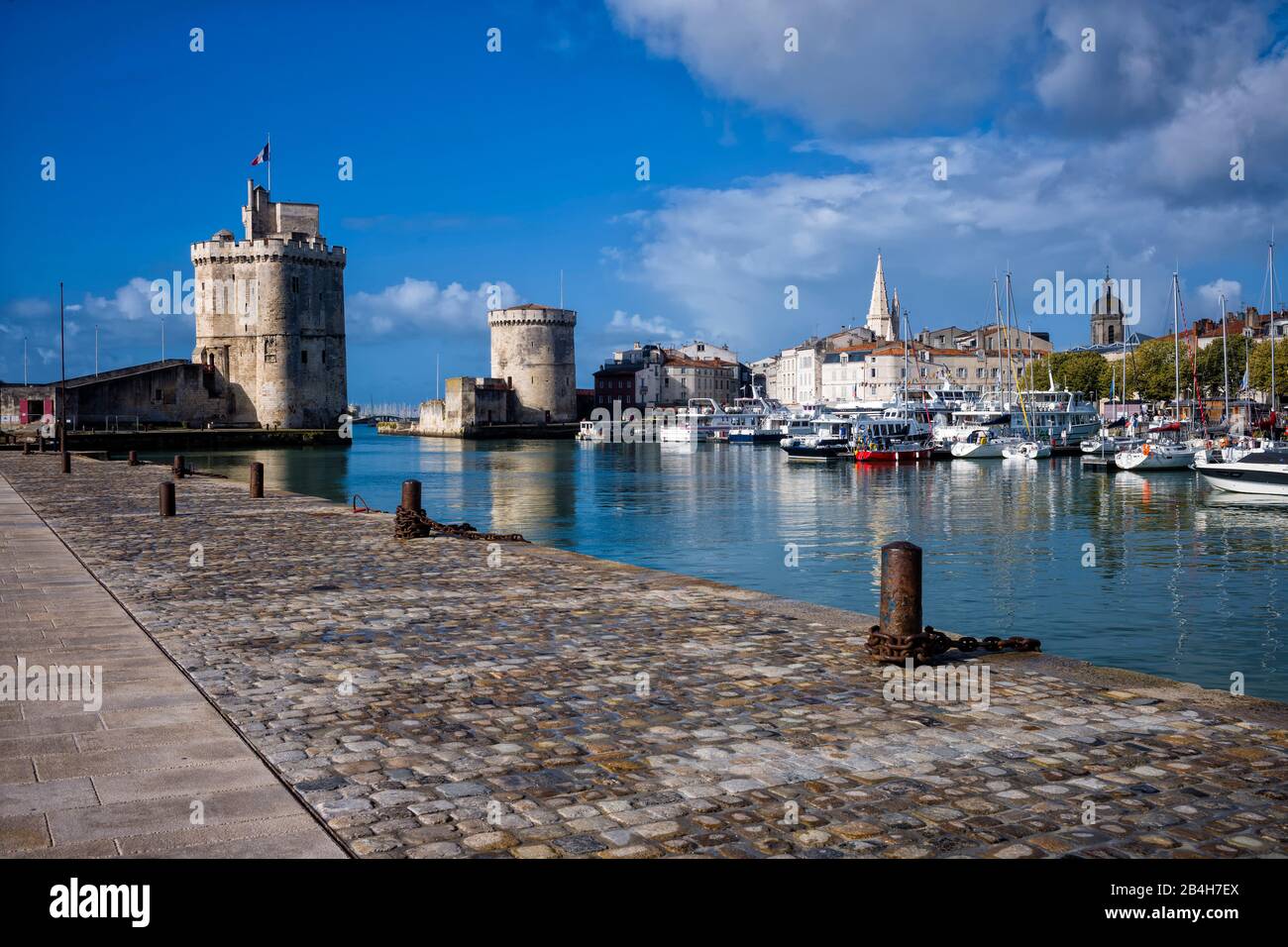 La Rochelle, Old harbour Stock Photo - Alamy