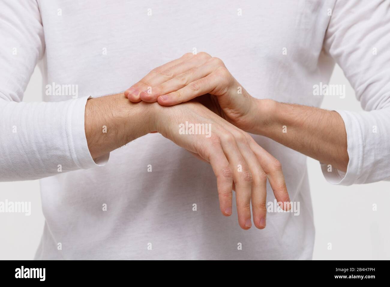 Rheumatoid arthritis hand close up hi-res stock photography and images ...