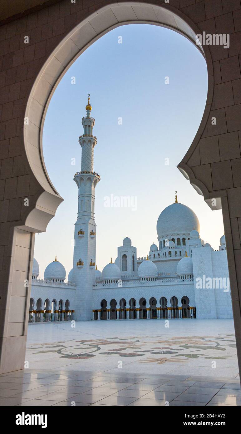 Sheikh sayed grand mosque hi-res stock photography and images - Alamy