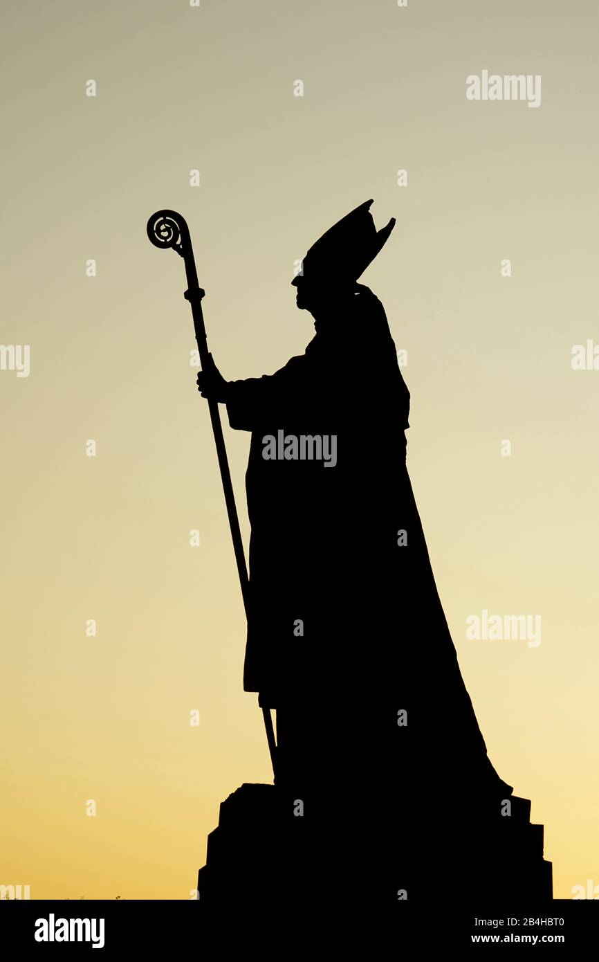 Statue of cardinal mercier hi-res stock photography and images - Alamy