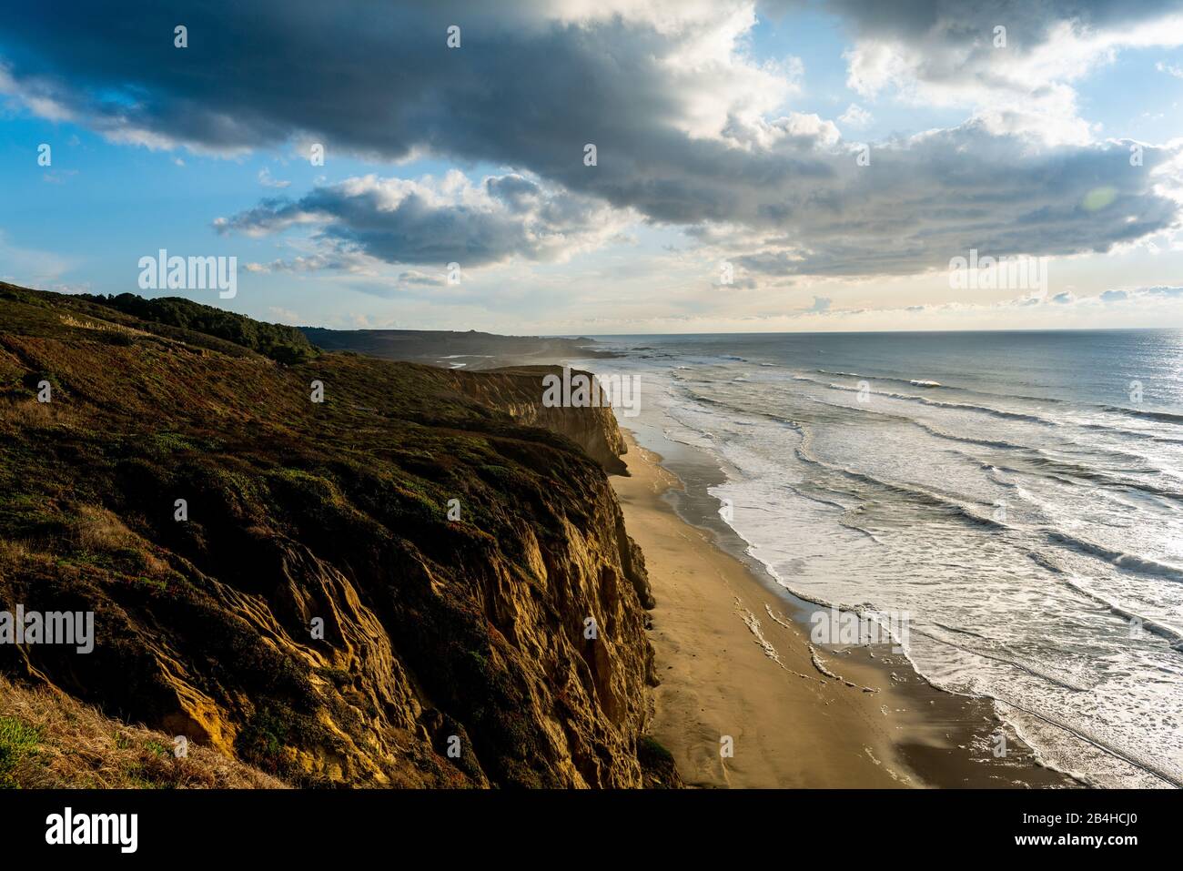 Coastal headlands hi-res stock photography and images - Alamy