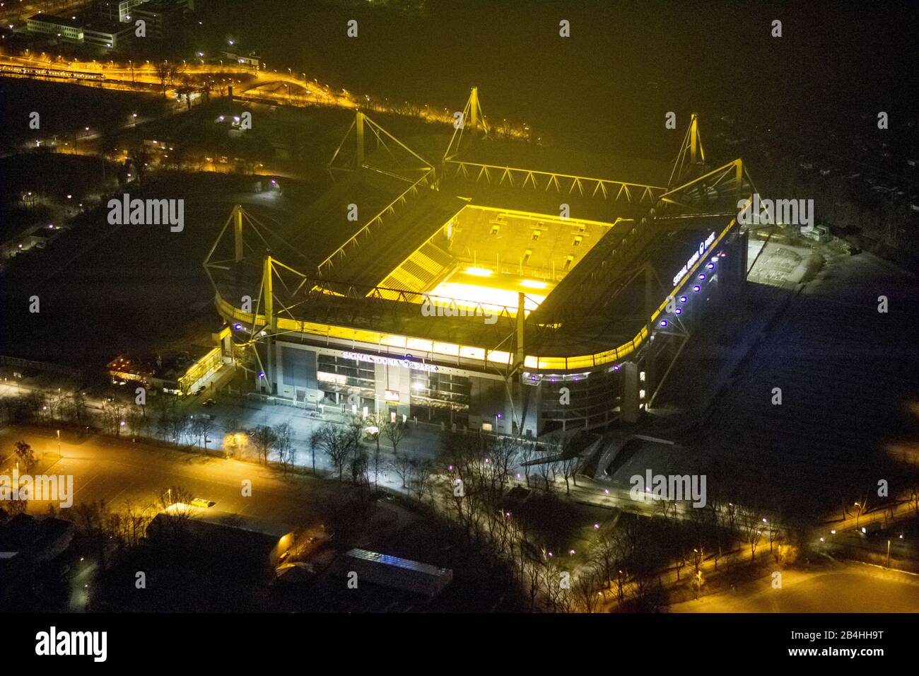 Aerial view stadium football night hi-res stock photography and images ...