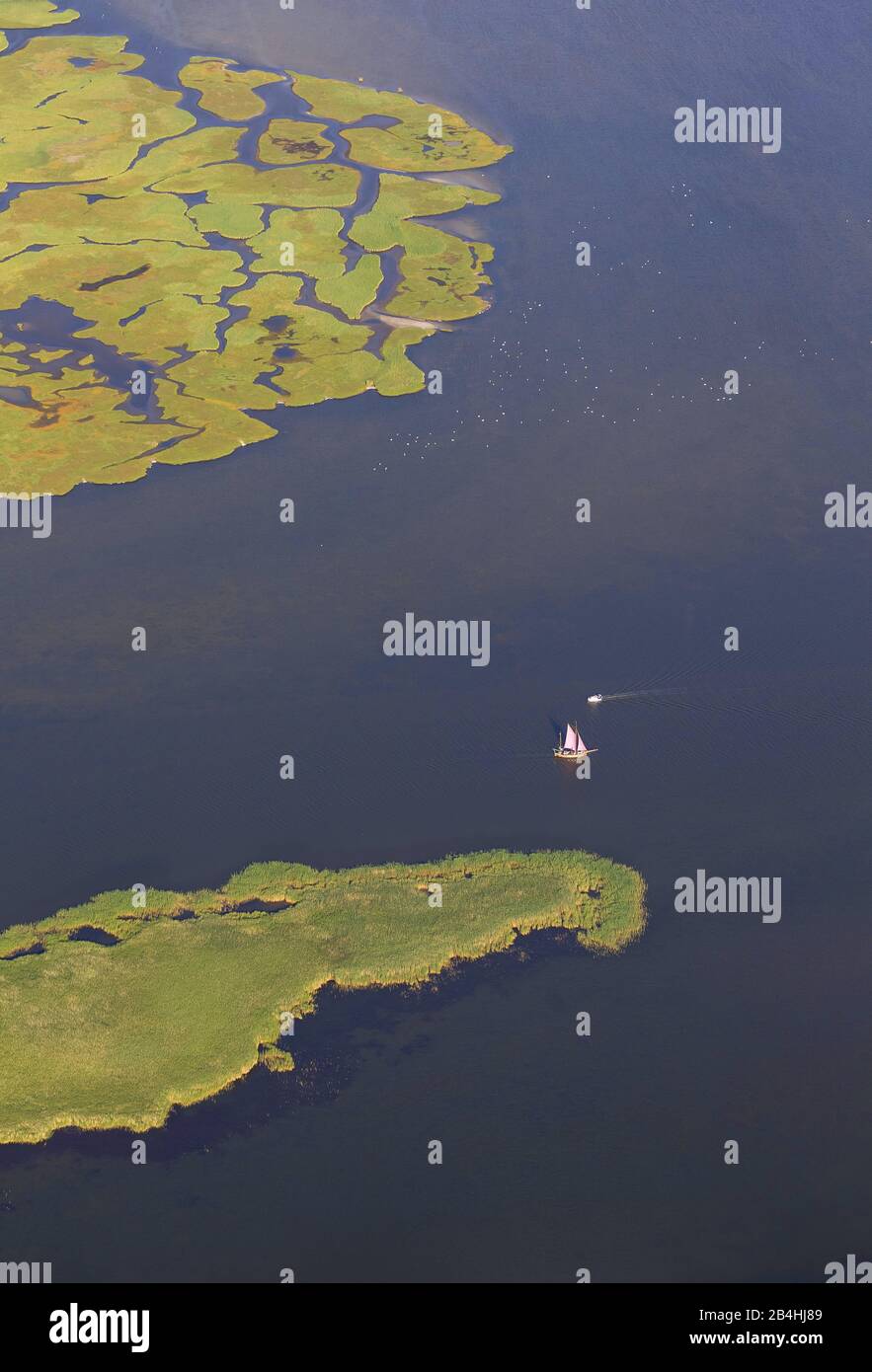 Flatboat hi-res stock photography and images - Alamy