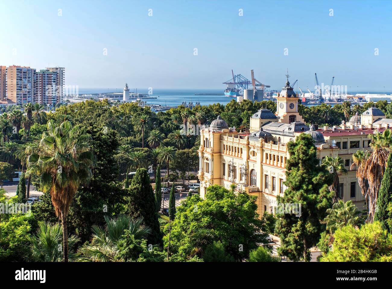 The port of malaga hi-res stock photography and images - Alamy