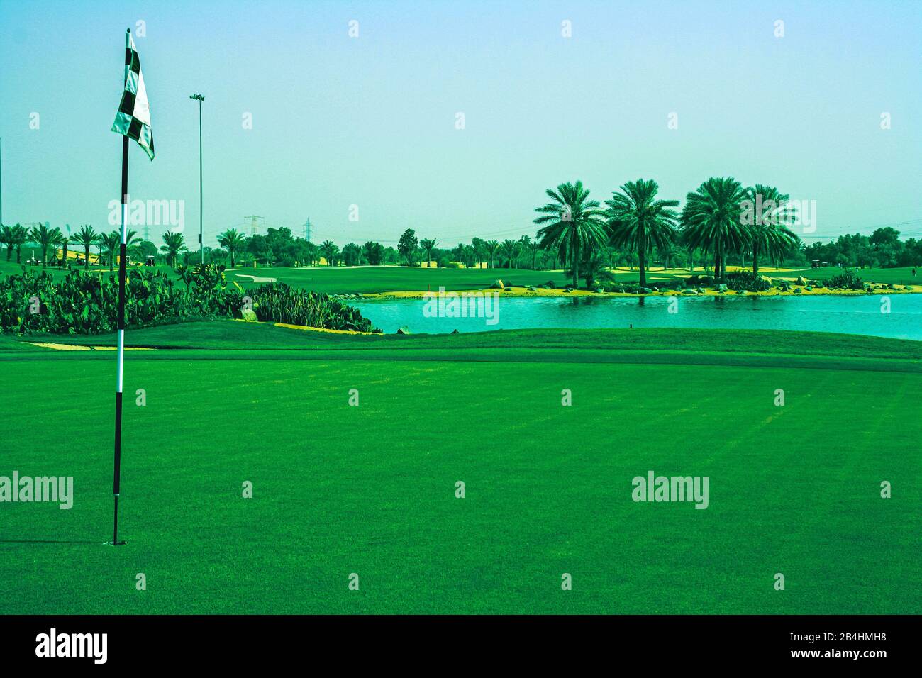 Golfing in abu dhabi hi-res stock photography and images - Alamy