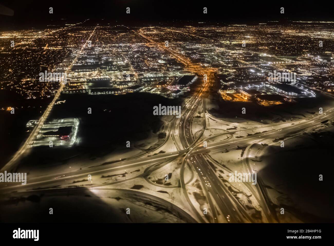 Air canada plane over toronto hi-res stock photography and images - Alamy