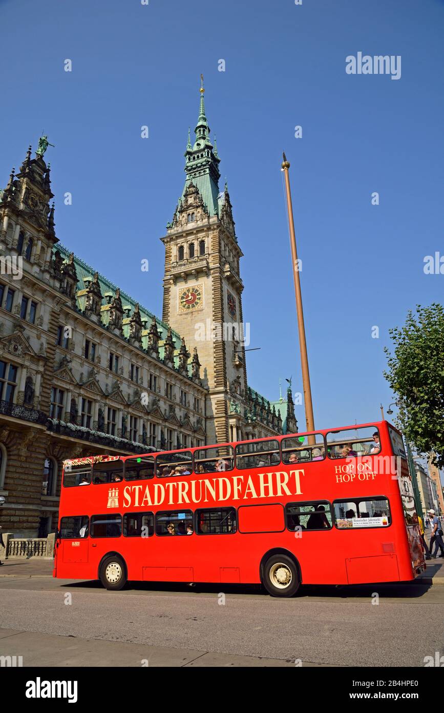 Hamburg sightseeing tour hi-res stock photography and images - Alamy