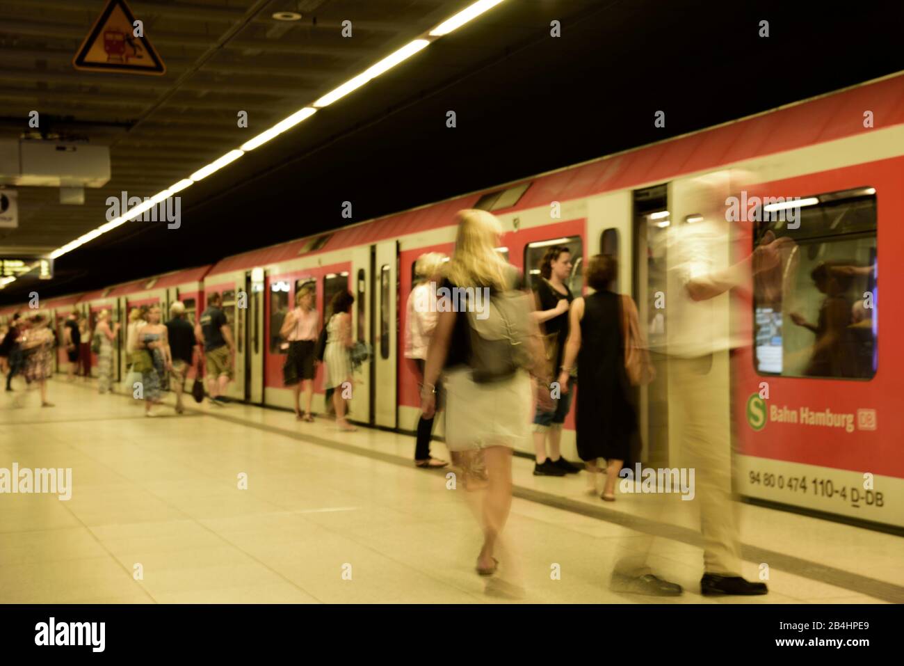 Hamburg rapid transit train hi-res stock photography and images - Alamy