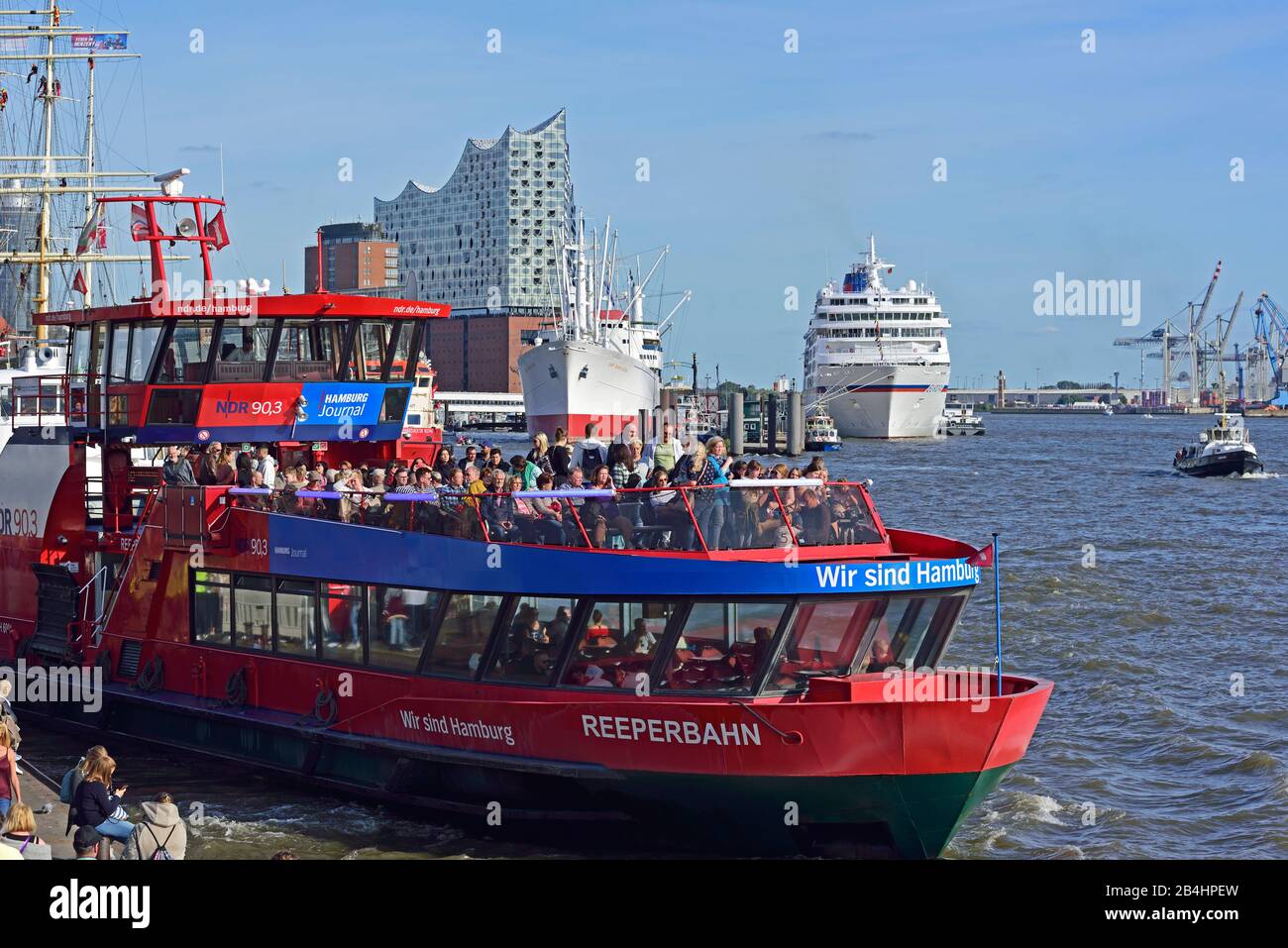Harbor cruise with harbor ferry reeperbahn hi-res stock photography and ...