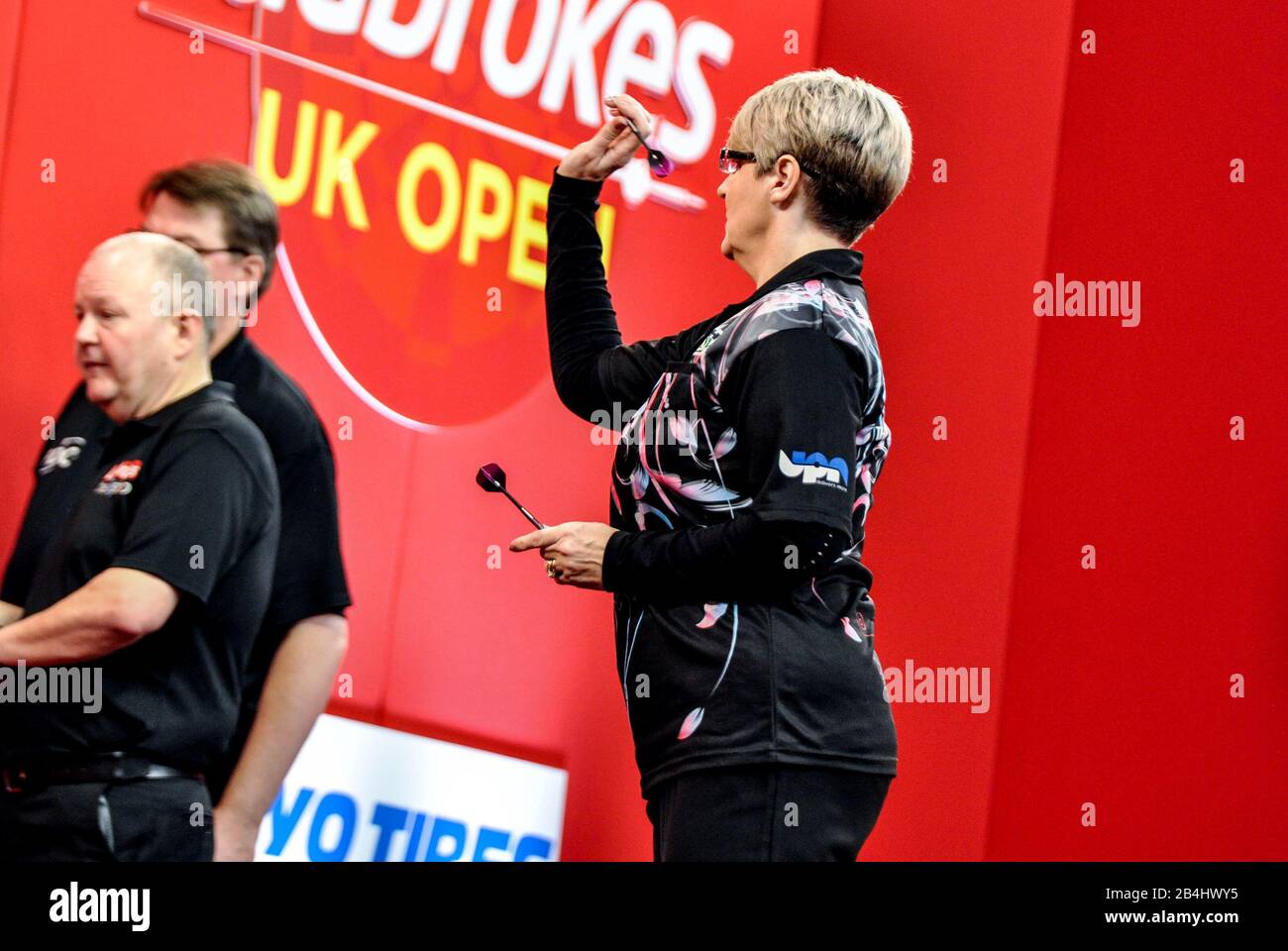 Lisa ashton darts hi-res stock photography and images - Alamy