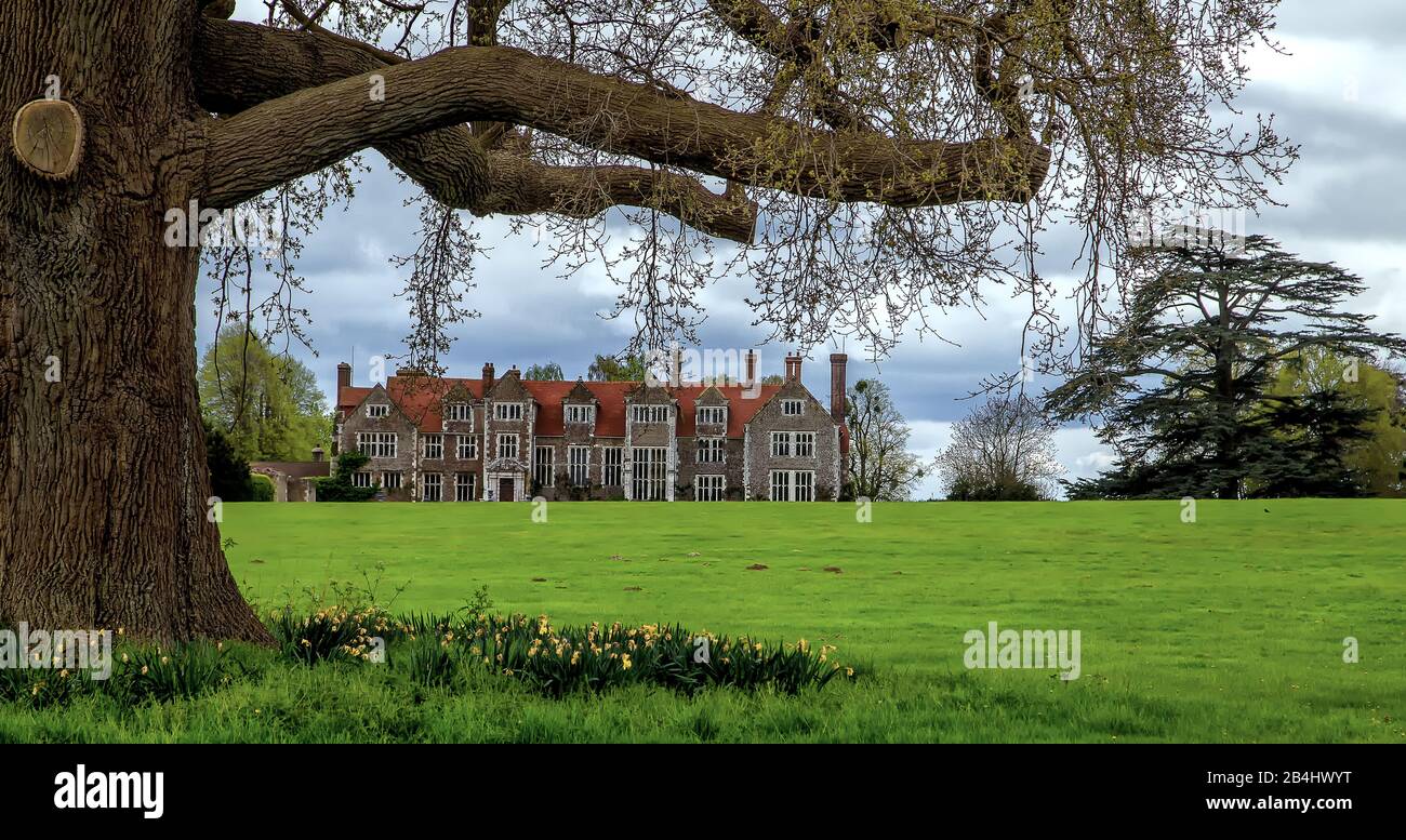 Losely hi-res stock photography and images - Alamy