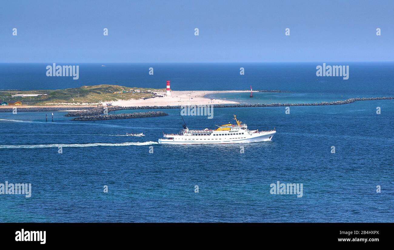 Sea bathing ship Fair Lady in front of the Badedune with lighthouse ...