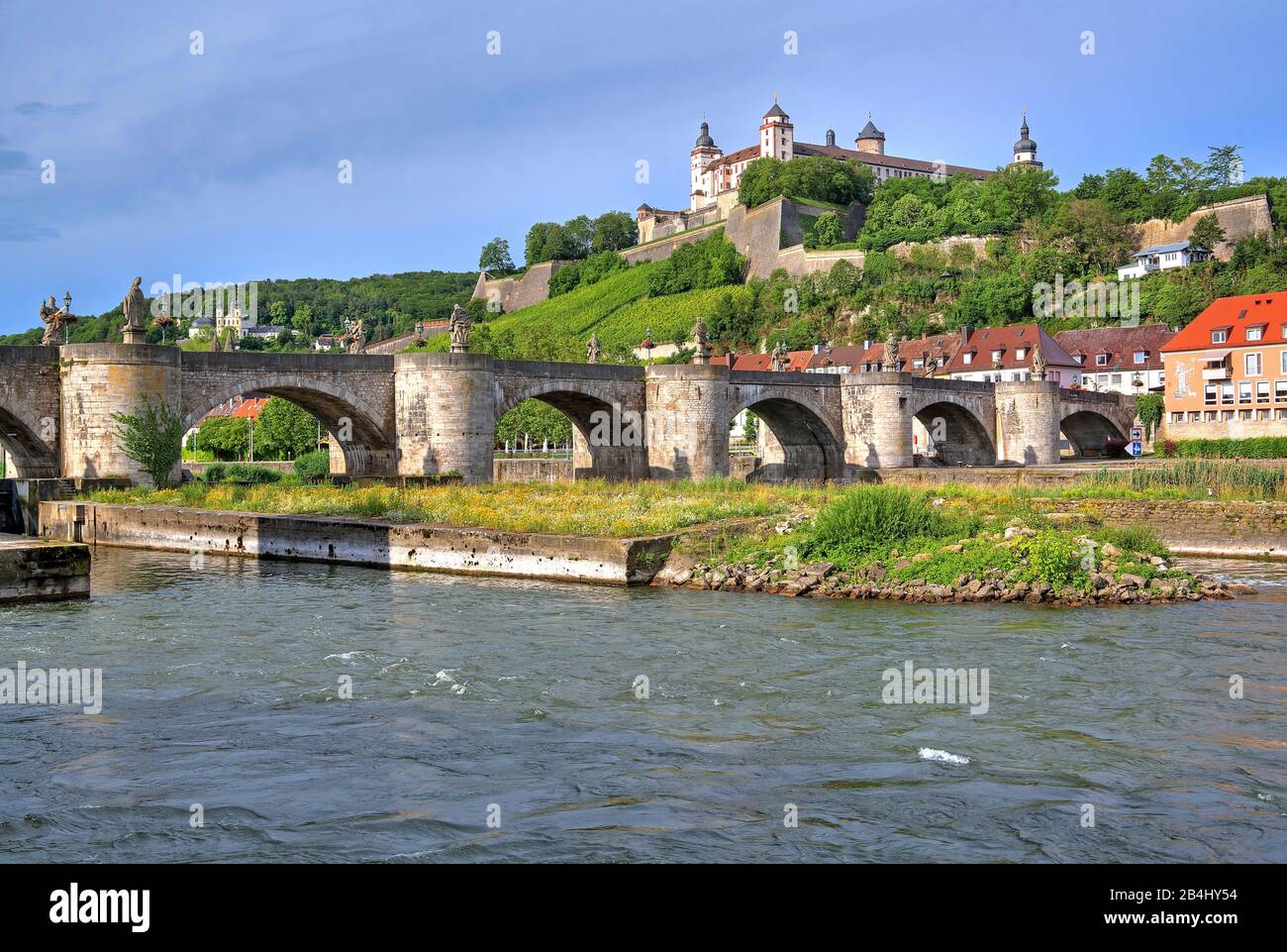 Old main bridge wurzburg hi-res stock photography and images - Alamy